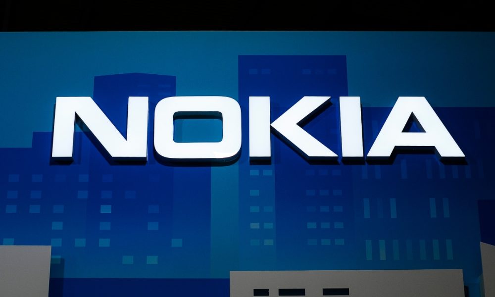 Nokia cambió su emblemático logotipo para señalar un cambio de ...