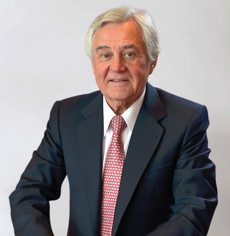 Chile: policías hallaron bomba en entrada a edificio del grupo Angelini ...