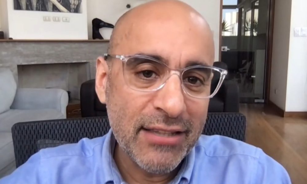 ‘Cien cuyes’, de Gustavo Rodríguez, gana Premio Alfaguara