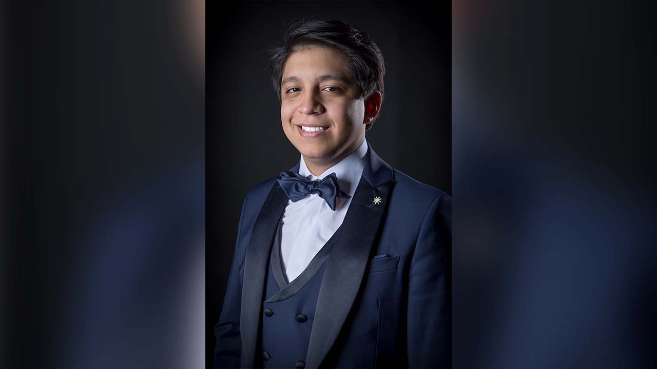 ¿Quién es el tenor peruano Iván Ayón-Rivas y cómo se convirtió en ...