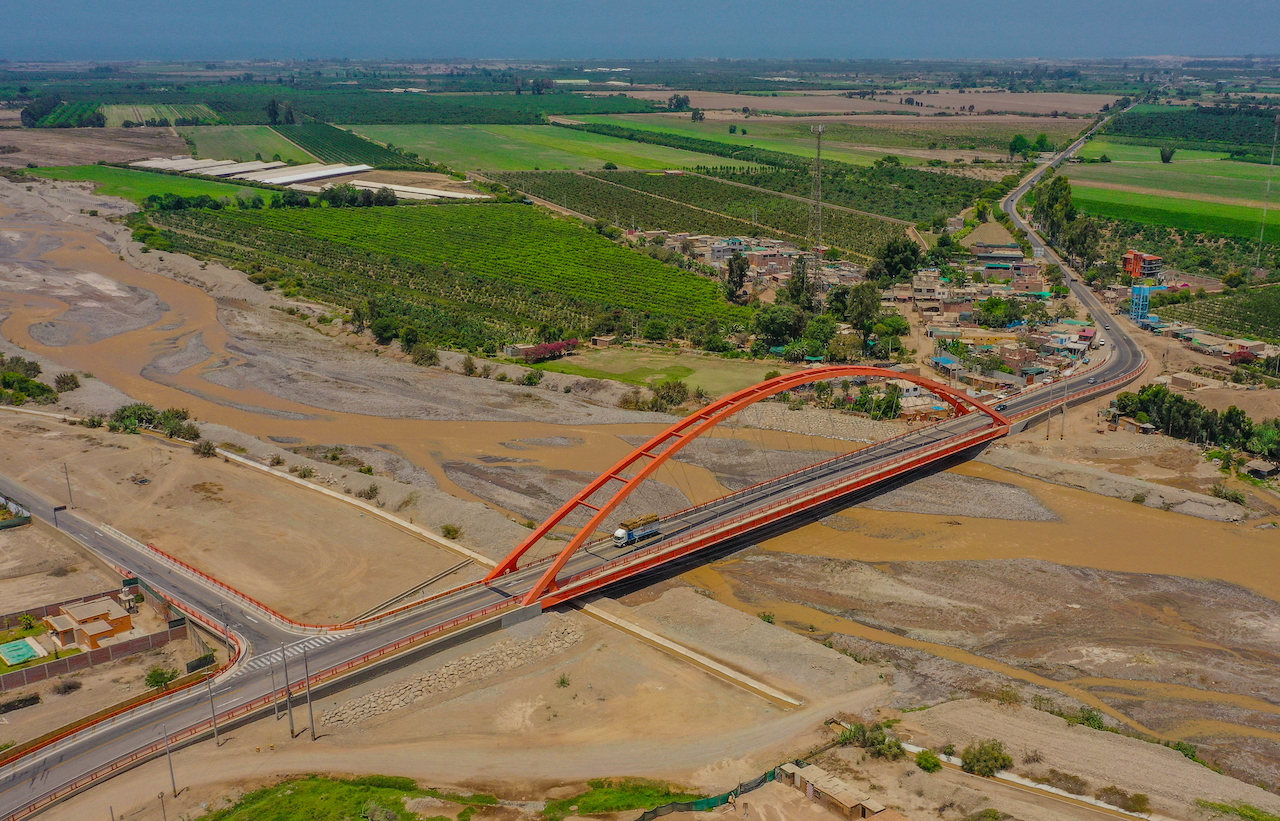 Poder Ejecutivo prepara proyectos de ejes viales y aeropuertos por unos 4.200 millones de dólares