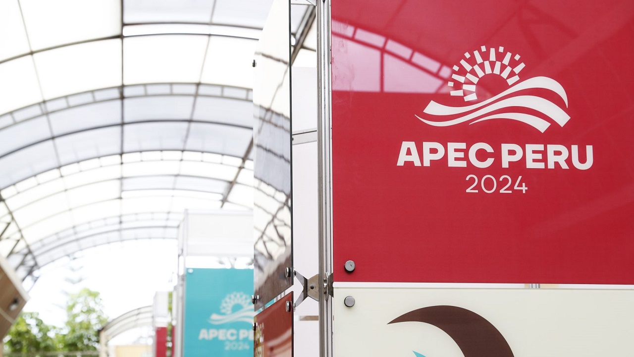 Gobierno ordena clases virtuales y teletrabajo en Lima por cumbre de ...