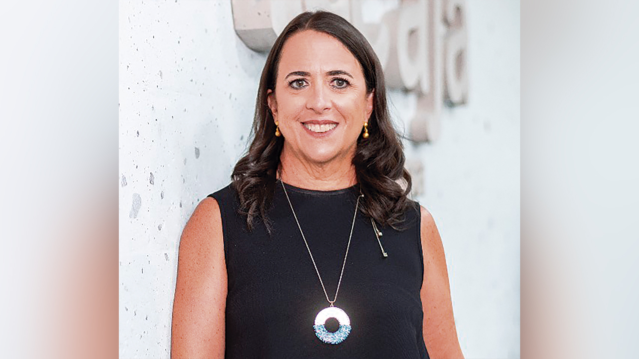 Las 50 mujeres más poderosas de Perú en 2024 | María Pía Palacios ...