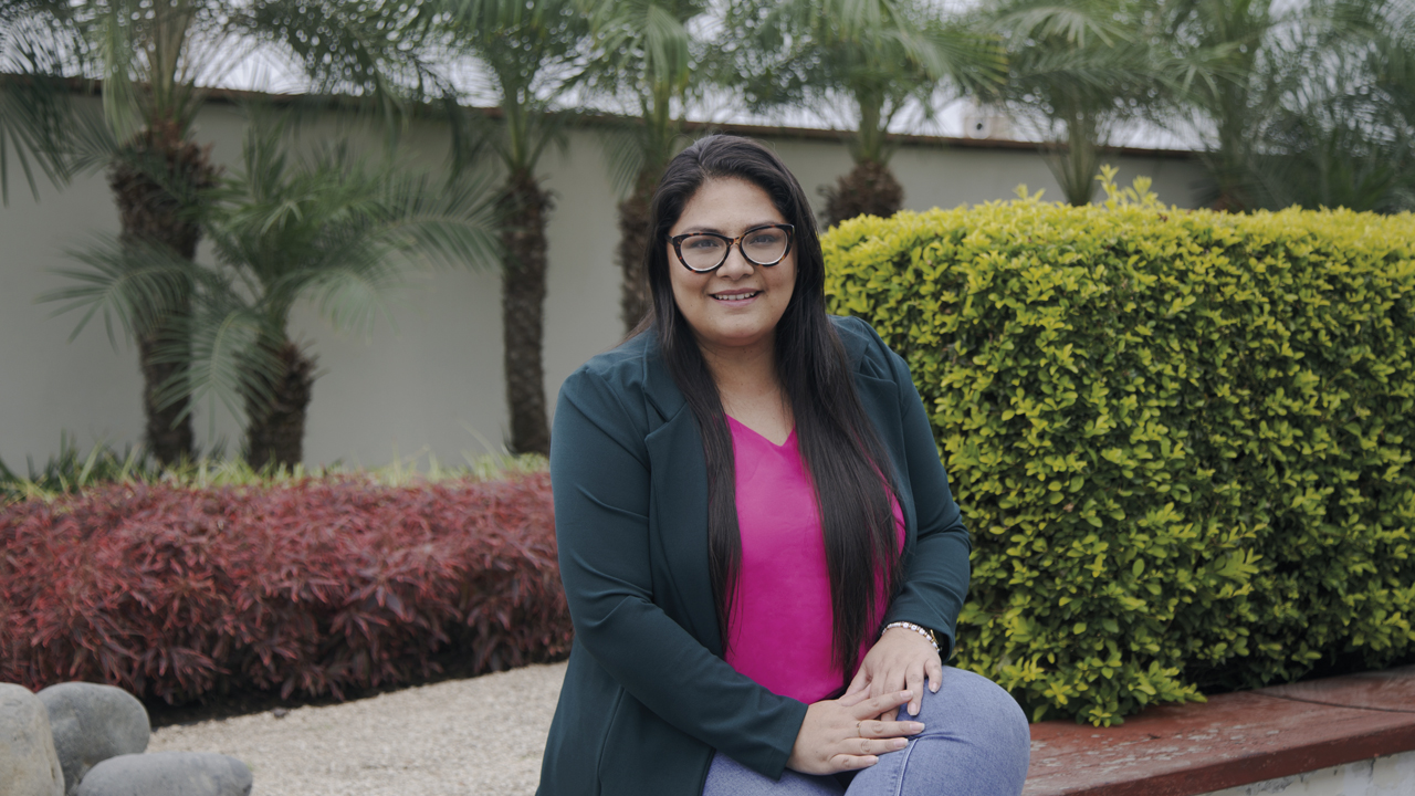 Las 50 mujeres más poderosas de Perú en 2025 | Andrea Rivera Garré ...